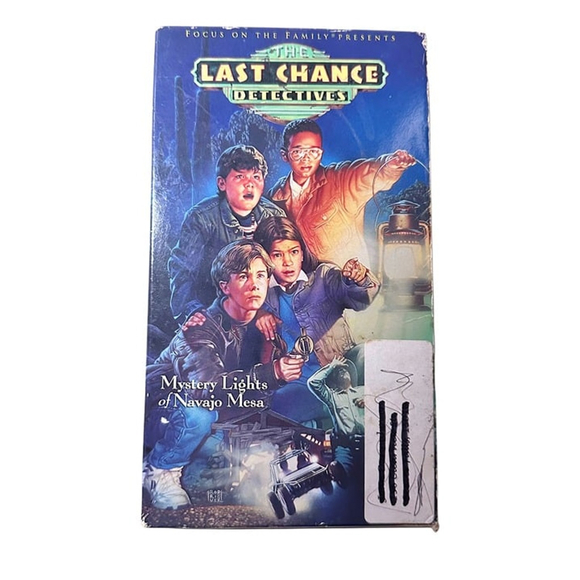 Media | The Last Chance Detectives Mystery Lights Of Navajo Mesa Vhs ...